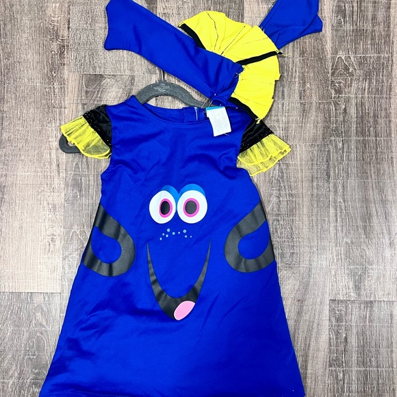 Disney | Costumes | Disney Dory Blue And Yellow Fish Costume For Kids ...